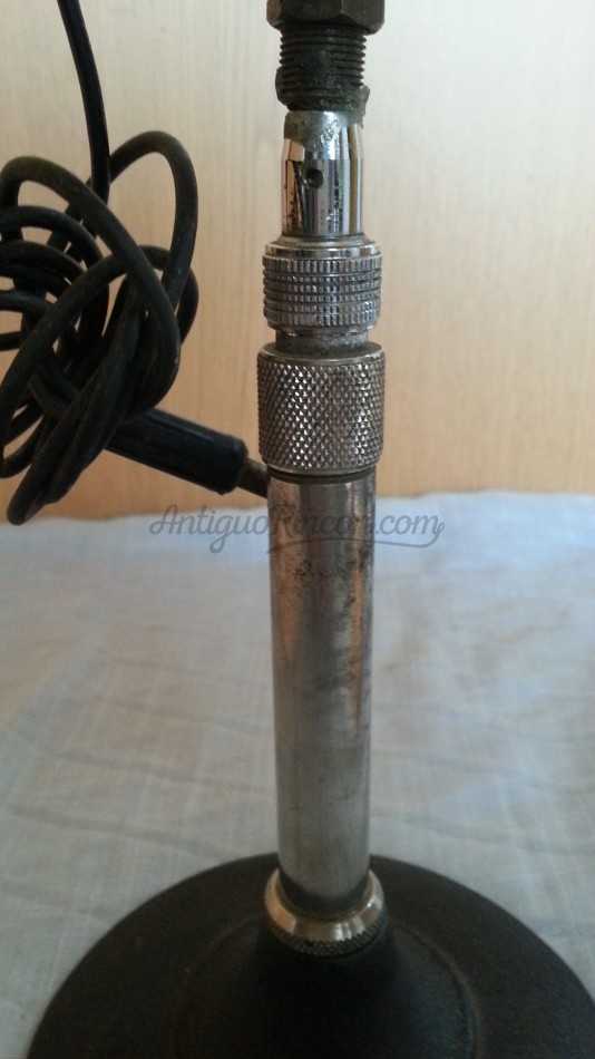 Micrófono antiguo. Años 40. Pieza de colección.
